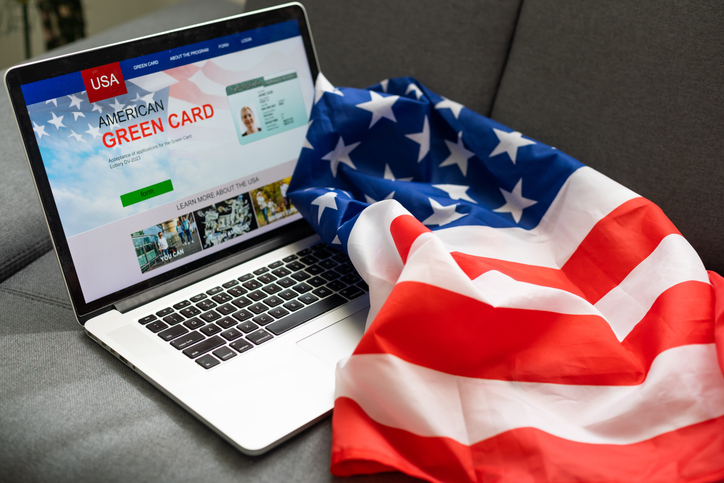 USCIS Gold Card Program 2025-2026: Gifting, Crypto & Timeline